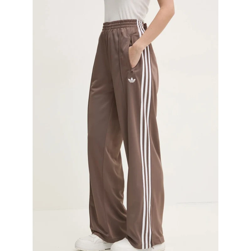 Tepláky adidas Originals Firebird hnedá farba, s nášivkou, JC8247 ...